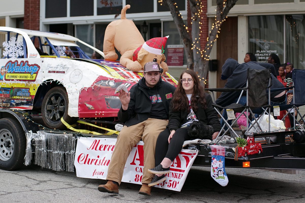 Christmas Parades Photo Gallery – The Laurens County Advertiser